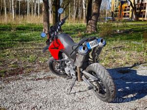 Sarkans Yamaha Xt 660X 2005 Tallina, ar dzinēja tilpumu 0.66 L un nobraukumu 48 tūkst. km par 3900 €, foto 9 vietnē AUTOMOTO.COM.LV