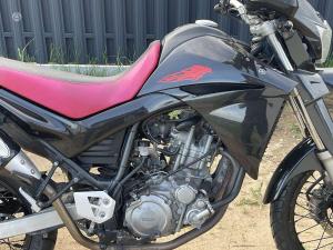 Black Yamaha XT 2004 in Vilnius, with an engine capacity of 0.66 L and mileage of 39 thousand km for 2700 €, photo 10 on AUTOMOTO.COM.LV