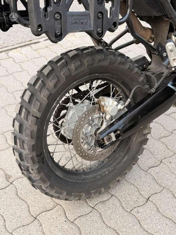 Melns Yamaha XT 2008 Viļņa, ar dzinēja tilpumu 0.66 L un nobraukumu 63 tūkst. km par 4300 €, foto 7 vietnē AUTOMOTO.COM.LV