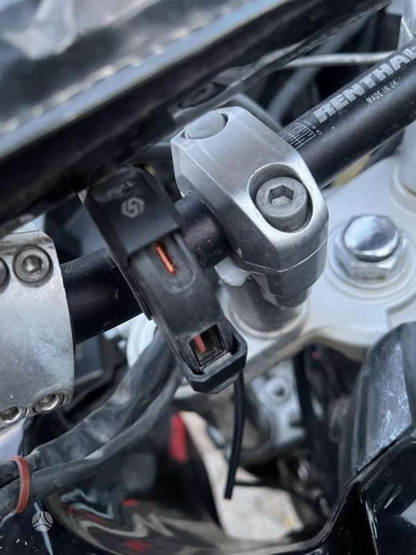 Black Yamaha XT 2010 in Ukmerge, with an engine capacity of 0.66 L and mileage of 100 thousand km for 3800 €, photo 5 on AUTOMOTO.COM.LV
