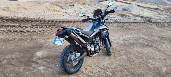 Melns Yamaha XT 2014 Kauņa, ar dzinēja tilpumu 0.66 L un nobraukumu 37 tūkst. km par 5400 €, foto 2 vietnē AUTOMOTO.COM.LV