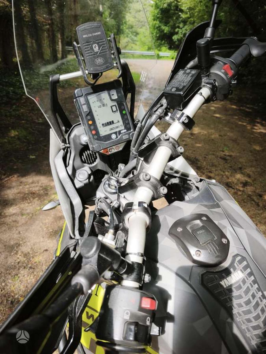 Черный Ямаха XT 2022 в Вильнюс, объемом двигателя 0.00 л и пробегом 30 тыс. км за 9000 €, фото 3 на AUTOMOTO.COM.LV