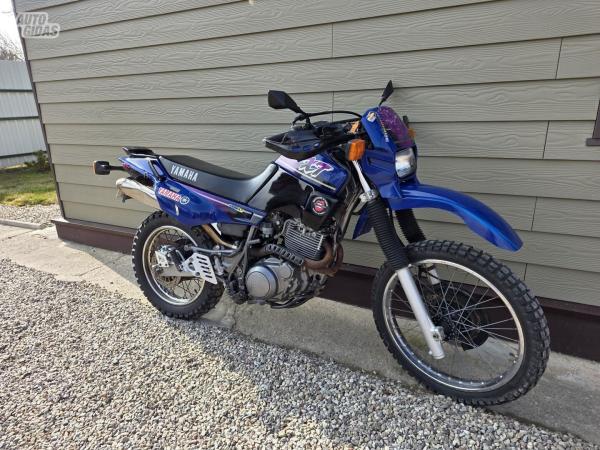 Zils Yamaha XT 1996 Pasvalys, ar dzinēja tilpumu 0.60 L un nobraukumu 1 tūkst. km par 1599 €, foto 3 vietnē AUTOMOTO.COM.LV