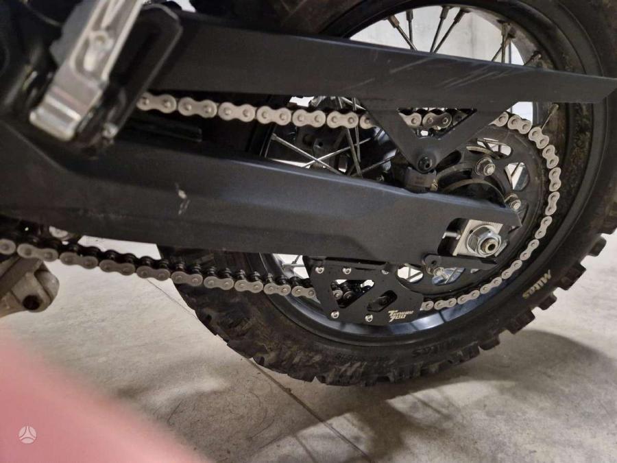 Zils Yamaha XT 2024 Viļņa, ar dzinēja tilpumu 0.69 L un nobraukumu 18 tūkst. km par 10900 €, foto 18 vietnē AUTOMOTO.COM.LV