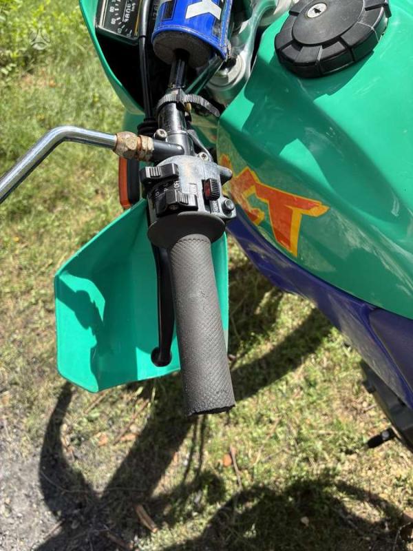 Yamaha XT 1989 Viļņa, ar dzinēja tilpumu 0.60 L un nobraukumu 38 tūkst. km par 2500 €, foto 8 vietnē AUTOMOTO.COM.LV
