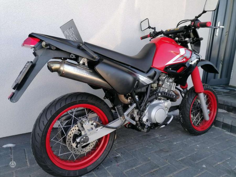 Yamaha XT 1998 in Klaipeda, with an engine capacity of 0.60 L and mileage of 40 thousand km for 1400 €, photo 7 on AUTOMOTO.COM.LV