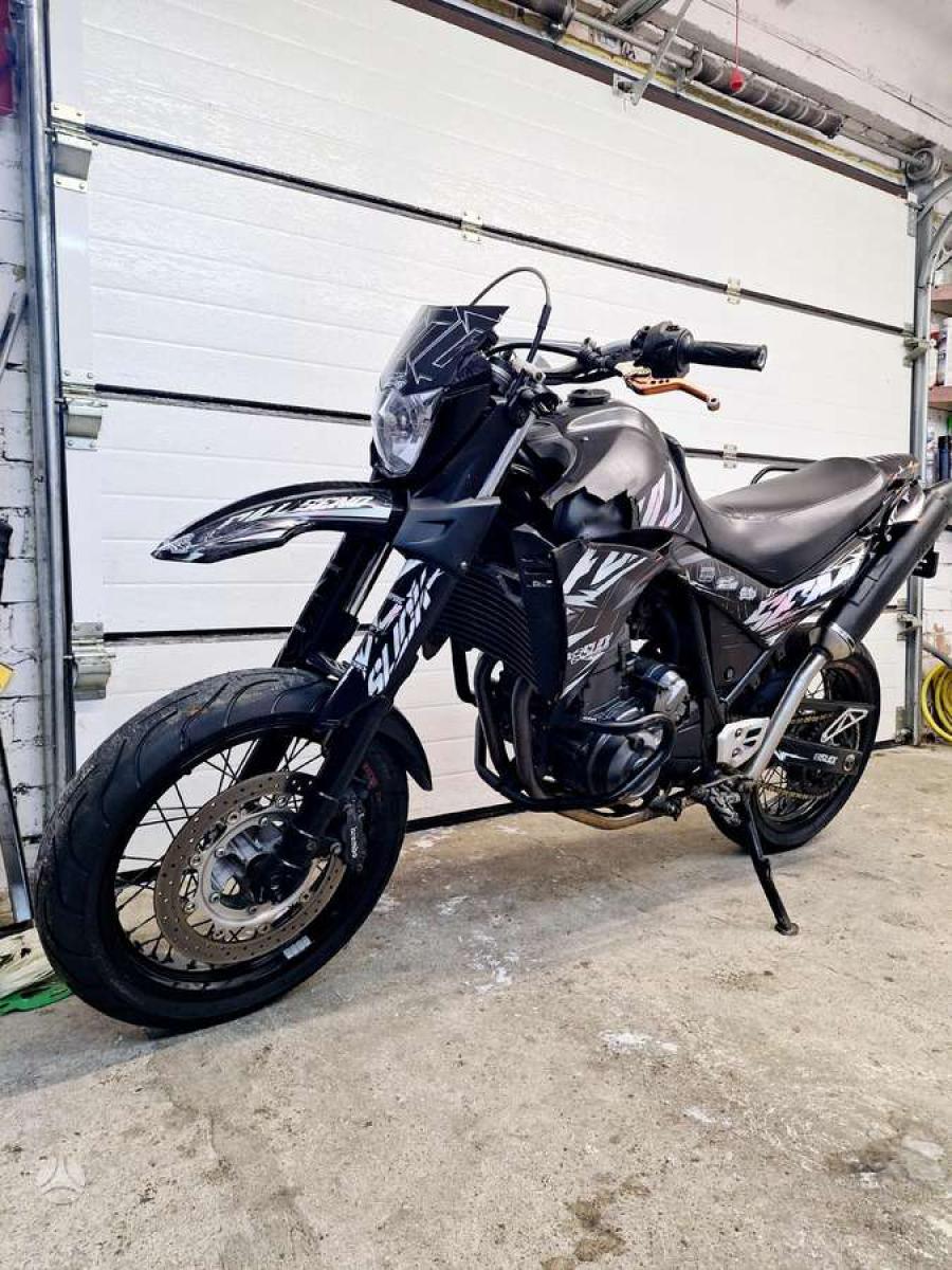 Yamaha XT 2006 in Alytus, with an engine capacity of 0.66 L and mileage of 23 thousand km for 2150 €, photo 6 on AUTOMOTO.COM.LV