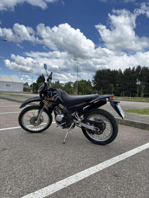 Ямаха XT 2006 в Вильнюс, объемом двигателя 0.13 л и пробегом 27 тыс. км за 2200 €, фото 1 на AUTOMOTO.COM.LV