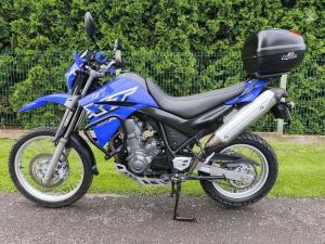 Yamaha XT 2006 Kauņa, ar dzinēja tilpumu 0.66 L un nobraukumu 14 tūkst. km par 5000 €, foto  vietnē AUTOMOTO.COM.LV