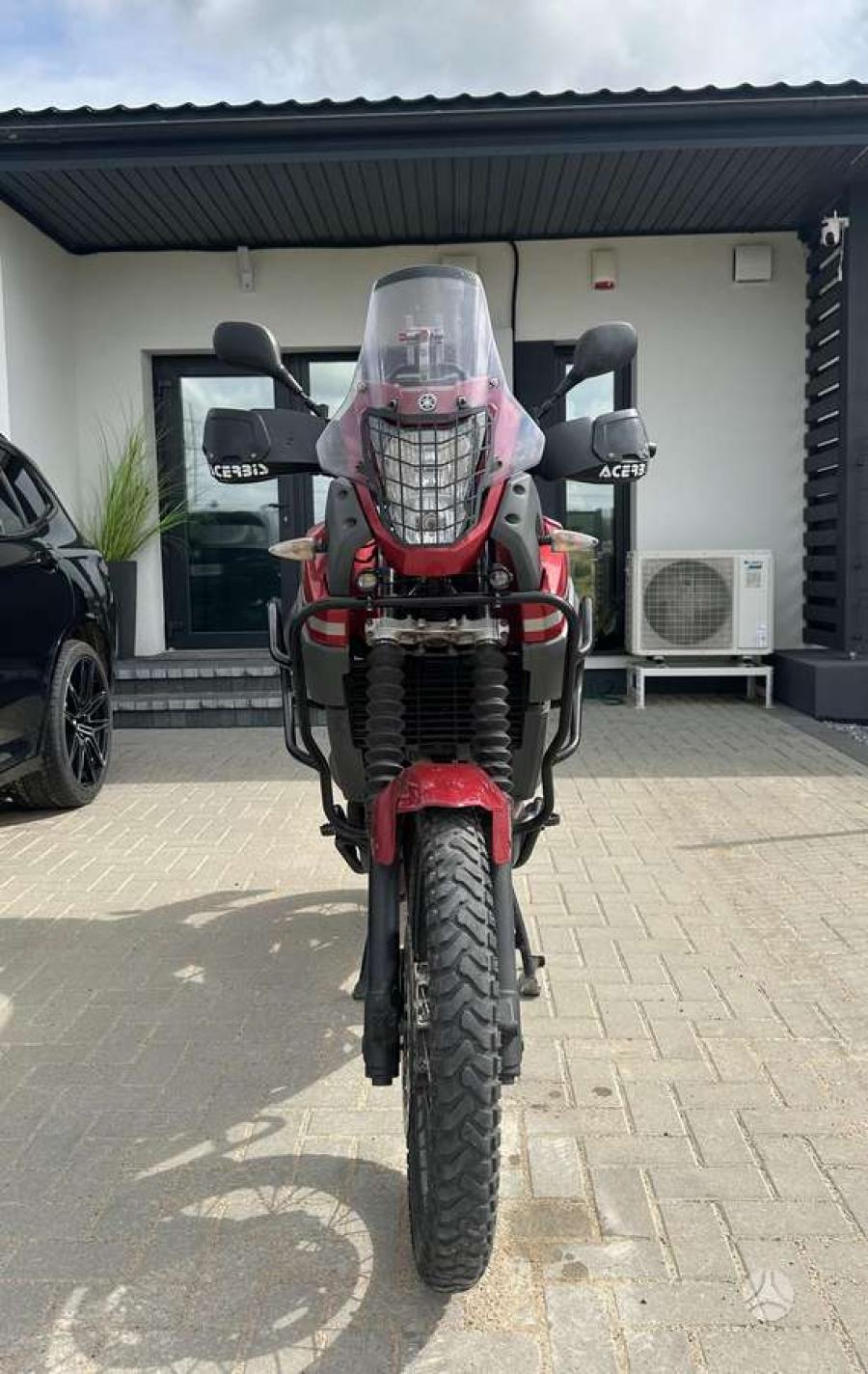 Red Yamaha XT 2009 in Vilnius, with an engine capacity of 0.66 L and mileage of 82 thousand km for 4100 €, photo 3 on AUTOMOTO.COM.LV
