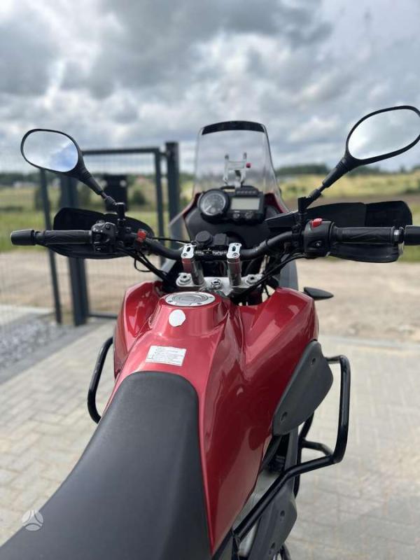 Sarkans Yamaha XT 2009 Viļņa, ar dzinēja tilpumu 0.66 L un nobraukumu 82 tūkst. km par 4100 €, foto 6 vietnē AUTOMOTO.COM.LV