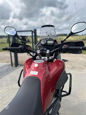 Red Yamaha XT 2009 in Vilnius, with an engine capacity of 0.66 L and mileage of 82 thousand km for 4100 €, photo 7 on AUTOMOTO.COM.LV