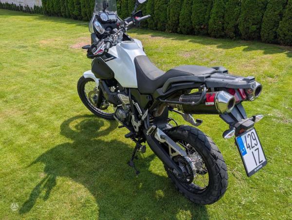 Balts Yamaha XT 2008 Panevēža, ar dzinēja tilpumu 0.66 L un nobraukumu 75 tūkst. km par 4800 €, foto 3 vietnē AUTOMOTO.COM.LV