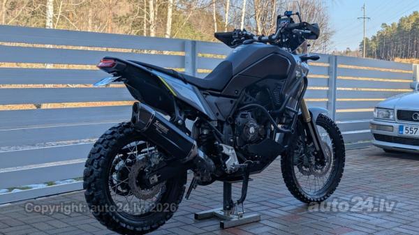 Melns Yamaha XTZ 700 Tenere 2020 Pērnava, ar dzinēja tilpumu 0.69 L un nobraukumu 14 tūkst. km par 8000 €, foto 3 vietnē AUTOMOTO.COM.LV
