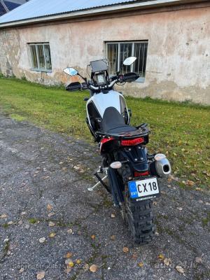 Balts Yamaha XTZ 700 Tenere 2021 Tapa, ar dzinēja tilpumu 0.00 L un nobraukumu 16 tūkst. km par 8000 €, foto 5 vietnē AUTOMOTO.COM.LV