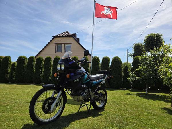 Melns Yamaha XTZ 1995 Šauļi, ar dzinēja tilpumu 0.66 L un nobraukumu 31 tūkst. km par 2600 €, foto 6 vietnē AUTOMOTO.COM.LV