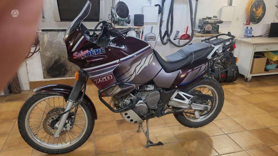 Grey Yamaha XTZ 1995 in Klaipeda, with an engine capacity of 0.75 L and mileage of 51 thousand km for 3300 €, photo 1 on AUTOMOTO.COM.LV
