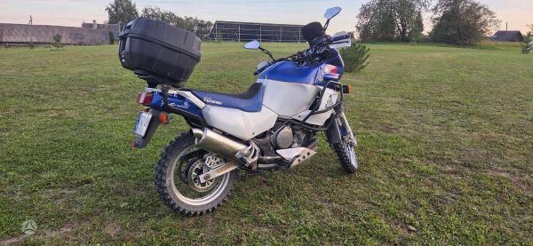 Yamaha XTZ 1990 Ukmergė, ar dzinēja tilpumu 0.75 L un nobraukumu 45 tūkst. km par 2400 €, foto 1 vietnē AUTOMOTO.COM.LV