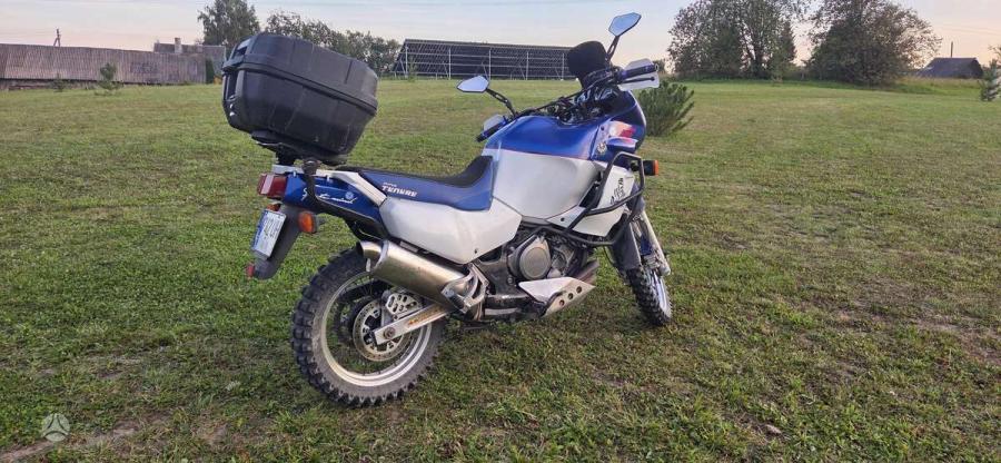 Yamaha XTZ 1990 in Ukmerge, with an engine capacity of 0.75 L and mileage of 45 thousand km for 2400 €, photo 1 on AUTOMOTO.COM.LV