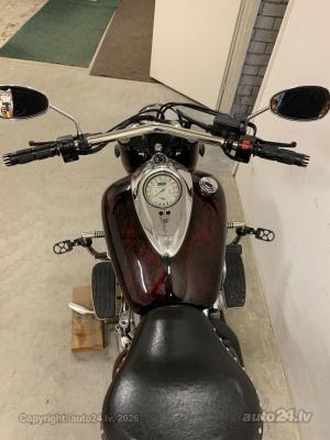 Melns Yamaha XV 1600 2003 Tallina, ar dzinēja tilpumu 1.60 L un nobraukumu 42 tūkst. km par 6200 €, foto 3 vietnē AUTOMOTO.COM.LV