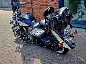 Yamaha XV 1600 1999 in Riga, with an engine capacity of 1.60 L and mileage of 0 thousand km for 5900 €, photo 4 on AUTOMOTO.COM.LV