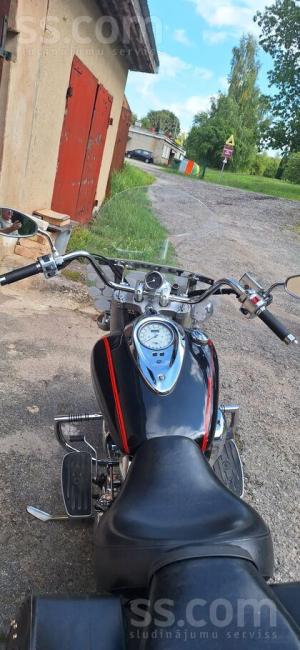 Yamaha XV 1600 1999 in Tukums, with an engine capacity of 1.60 L and mileage of 0 thousand km for 4900 €, photo 5 on AUTOMOTO.COM.LV