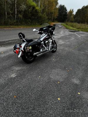 Yamaha XV 1600 2003 Tallina, ar dzinēja tilpumu 1.60 L un nobraukumu 30 tūkst. km par 6200 €, foto 10 vietnē AUTOMOTO.COM.LV