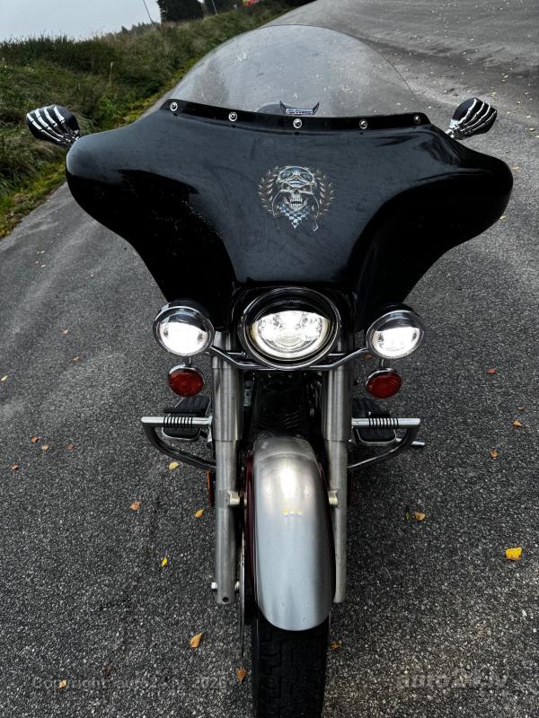 Yamaha XV 1600 2003 Tallina, ar dzinēja tilpumu 1.60 L un nobraukumu 30 tūkst. km par 6200 €, foto 11 vietnē AUTOMOTO.COM.LV