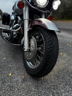 Yamaha XV 1600 2003 Tallina, ar dzinēja tilpumu 1.60 L un nobraukumu 30 tūkst. km par 6200 €, foto 12 vietnē AUTOMOTO.COM.LV