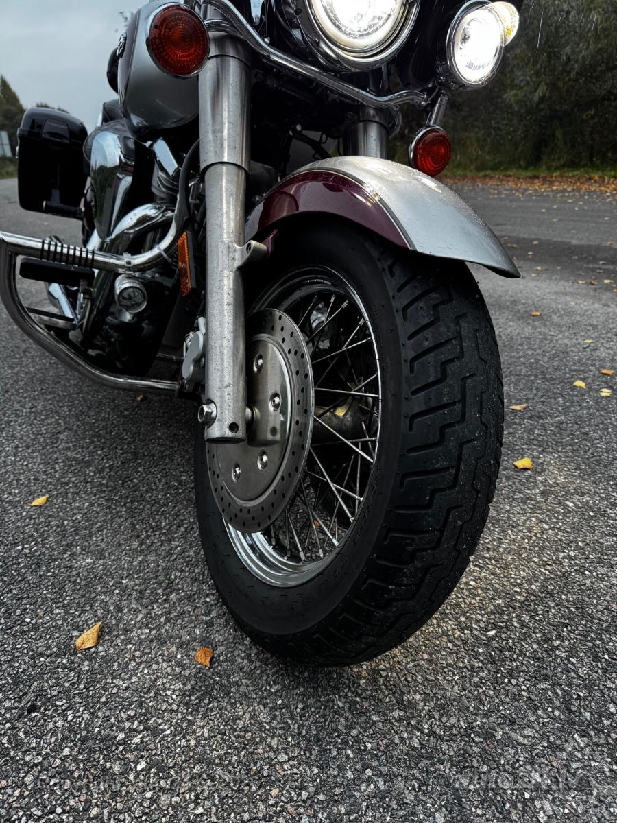Yamaha XV 1600 2003 Tallina, ar dzinēja tilpumu 1.60 L un nobraukumu 30 tūkst. km par 6200 €, foto 12 vietnē AUTOMOTO.COM.LV