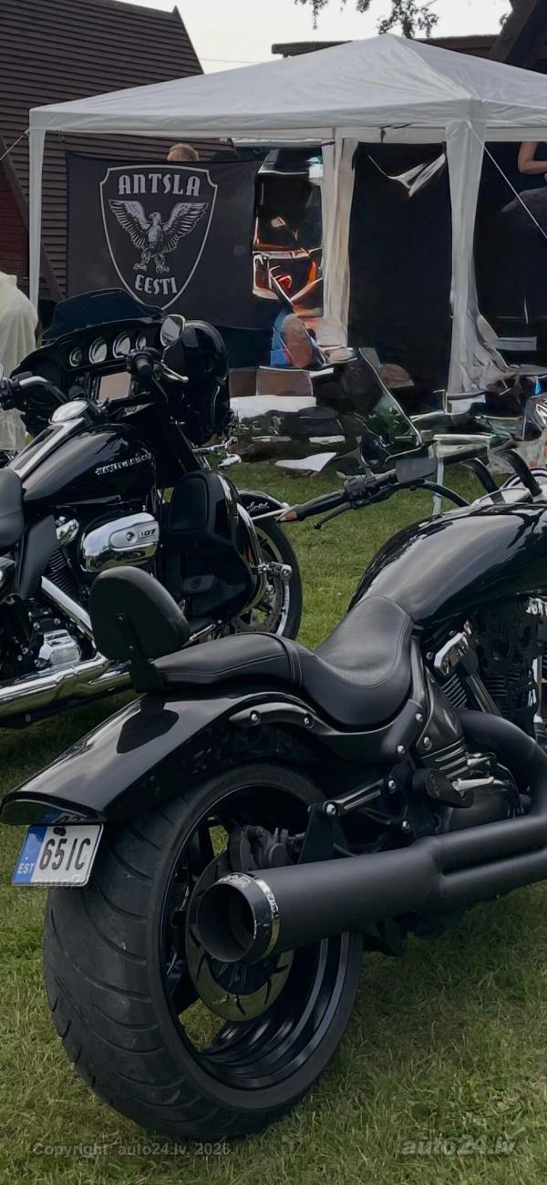 Melns Yamaha XV 1700 Warrior 2002 Tartu, ar dzinēja tilpumu 1.67 L un nobraukumu 0 tūkst. km par 7500 €, foto 5 vietnē AUTOMOTO.COM.LV
