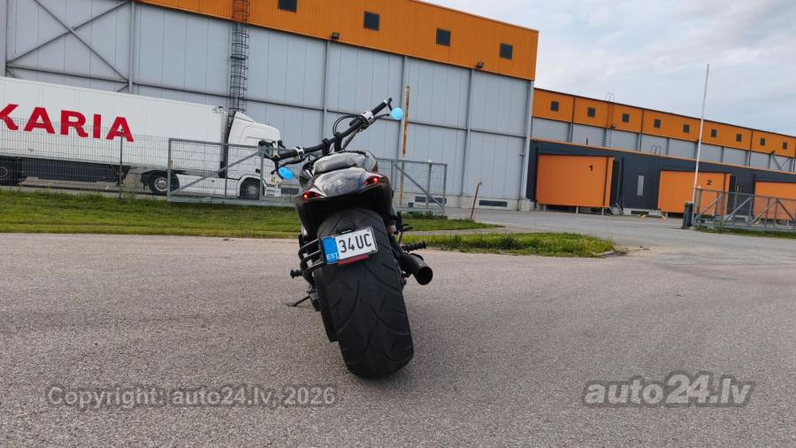 Melns Yamaha XV 1700 Warrior 2002 Tallina, ar dzinēja tilpumu 1.67 L un nobraukumu 32 tūkst. km par 7500 €, foto 6 vietnē AUTOMOTO.COM.LV