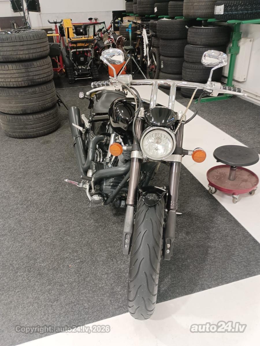 Black Yamaha XV 1700 Warrior 2002 in Tallinn, with an engine capacity of 1.70 L and mileage of 26 thousand km for 7000 €, photo 5 on AUTOMOTO.COM.LV