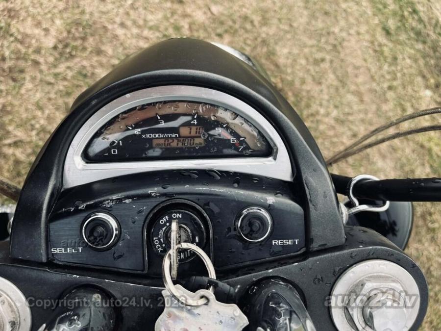 Melns Yamaha XV 1700 Warrior 2008 Tartu, ar dzinēja tilpumu 1.67 L un nobraukumu 44 tūkst. km par 8900 €, foto 6 vietnē AUTOMOTO.COM.LV