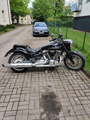 Black Yamaha Xv 1900 2011 in Tallinn, with an engine capacity of 0.00 L and mileage of 13 thousand km for 6999 €, photo 8 on AUTOMOTO.COM.LV
