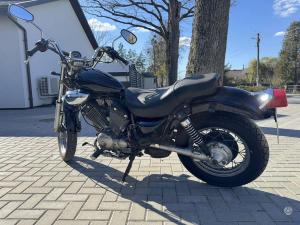 Melns Yamaha XV 1990 Kauņa, ar dzinēja tilpumu 0.53 L un nobraukumu 23 tūkst. km par 1300 €, foto 11 vietnē AUTOMOTO.COM.LV