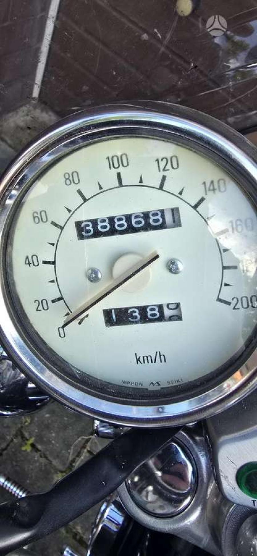 Melns Yamaha XV 1992 Panevēža, ar dzinēja tilpumu 1.10 L un nobraukumu 39 tūkst. km par 2500 €, foto 4 vietnē AUTOMOTO.COM.LV