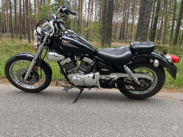 Черный Ямаха XV 2000 в Неменчине, объемом двигателя 0.25 л и пробегом 14 тыс. км за 2600 €, фото 1 на AUTOMOTO.COM.LV