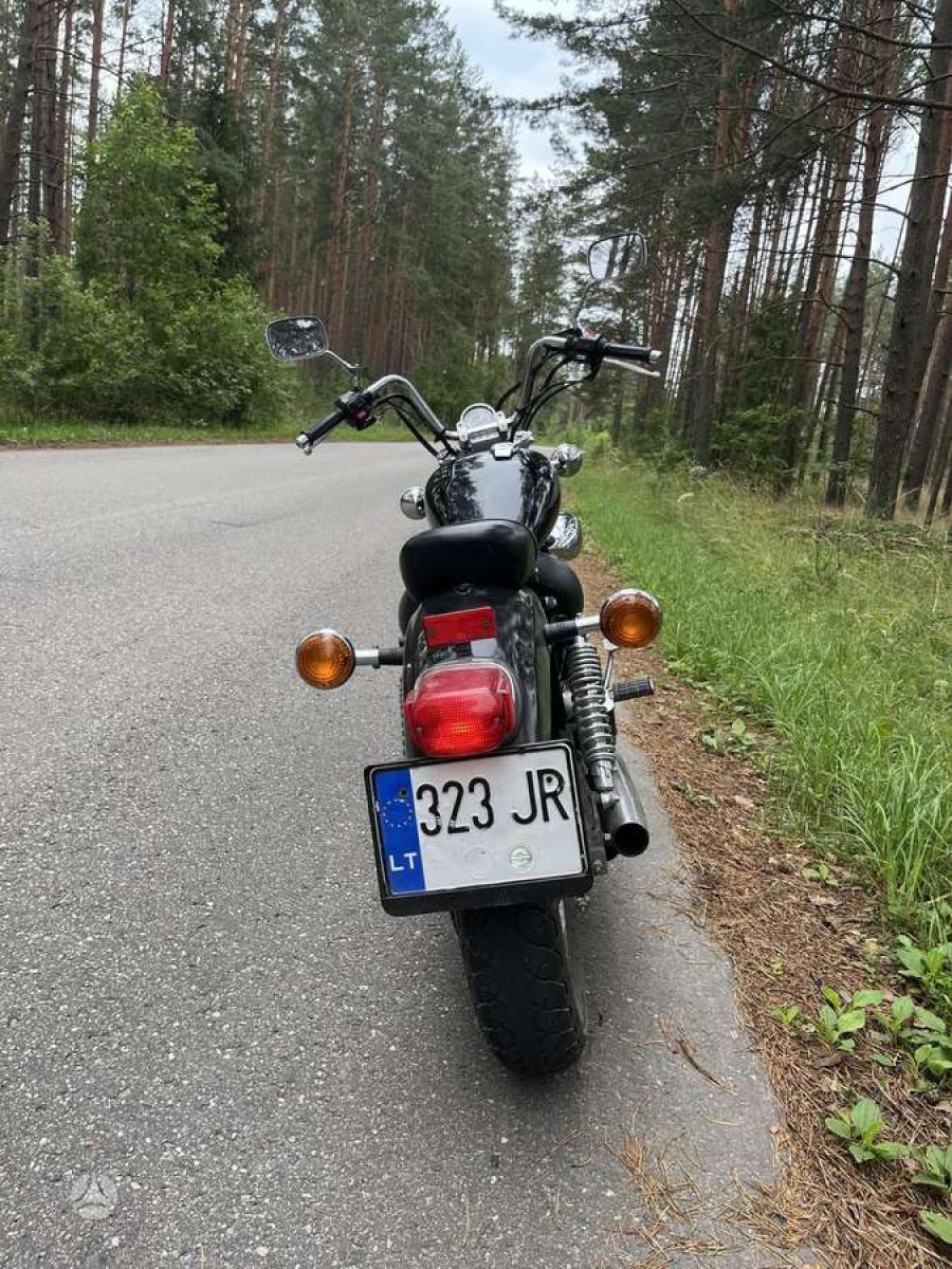 Melns Yamaha XV 2000 Nemenčinė, ar dzinēja tilpumu 0.25 L un nobraukumu 14 tūkst. km par 2600 €, foto 7 vietnē AUTOMOTO.COM.LV