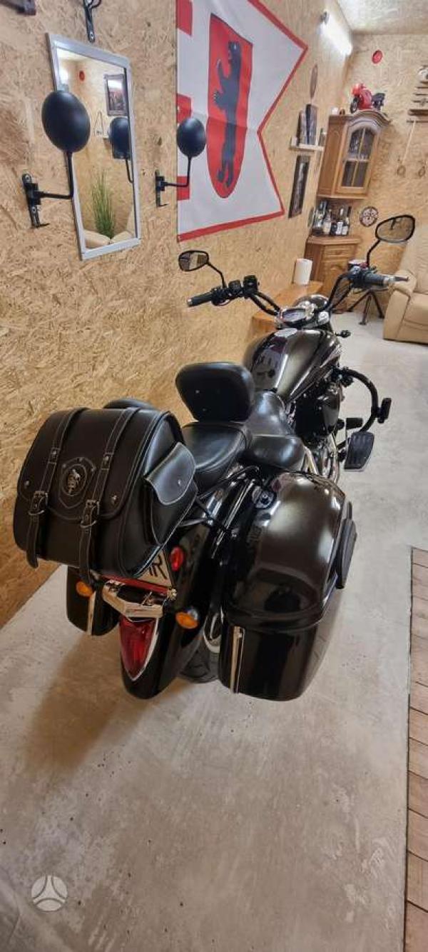 Black Yamaha XV 2007 in Mazeikiai, with an engine capacity of 1.30 L and mileage of 43 thousand km for 5700 €, photo 6 on AUTOMOTO.COM.LV