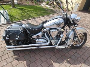 Yamaha XV 2004 Alīta, ar dzinēja tilpumu 1.60 L un nobraukumu 70 tūkst. km par 3100 €, foto  vietnē AUTOMOTO.COM.LV