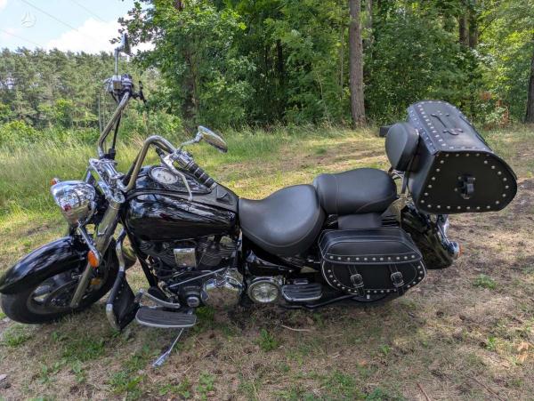 Yamaha XV 2007 Viļņa, ar dzinēja tilpumu 1.70 L un nobraukumu 29 tūkst. km par 4900 €, foto 5 vietnē AUTOMOTO.COM.LV