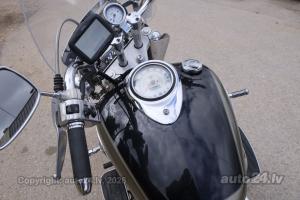 Melns Yamaha XVS 1100 2005 Tartu, ar dzinēja tilpumu 1.06 L un nobraukumu 35 tūkst. km par 8000 €, foto 14 vietnē AUTOMOTO.COM.LV