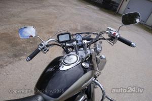 Melns Yamaha XVS 1100 2005 Tartu, ar dzinēja tilpumu 1.06 L un nobraukumu 35 tūkst. km par 8000 €, foto 21 vietnē AUTOMOTO.COM.LV