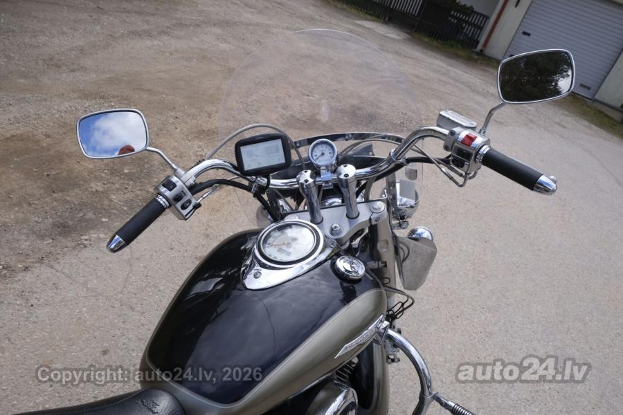 Melns Yamaha XVS 1100 2005 Tartu, ar dzinēja tilpumu 1.06 L un nobraukumu 35 tūkst. km par 8000 €, foto 21 vietnē AUTOMOTO.COM.LV