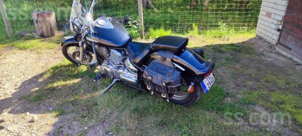 Ямаха XVS 1100 1999 в Гулбене, объемом двигателя 1.10 л и пробегом 0 тыс. км за 3800 €, фото 1 на AUTOMOTO.COM.LV