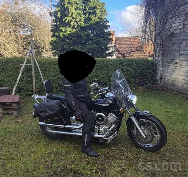 Yamaha XVS 1100 1999 in Kuldiga, with an engine capacity of 1.10 L and mileage of 0 thousand km for 4100 €, photo 1 on AUTOMOTO.COM.LV