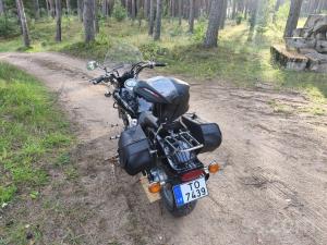 Ямаха XVS 1100 1999 в Кулдига, объемом двигателя 1.10 л и пробегом 0 тыс. км за 3550 €, фото 4 на AUTOMOTO.COM.LV