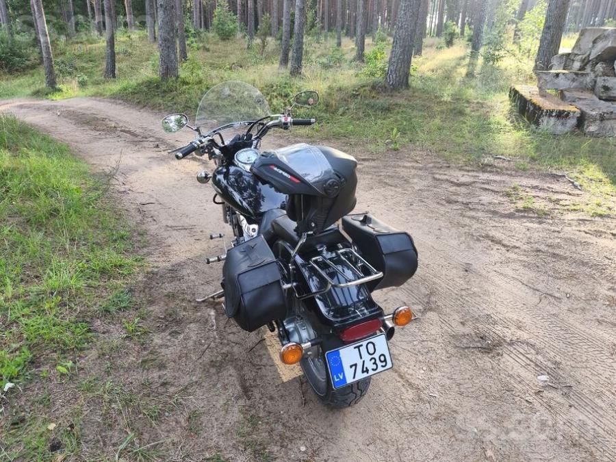 Ямаха XVS 1100 1999 в Кулдига, объемом двигателя 1.10 л и пробегом 0 тыс. км за 3550 €, фото 4 на AUTOMOTO.COM.LV