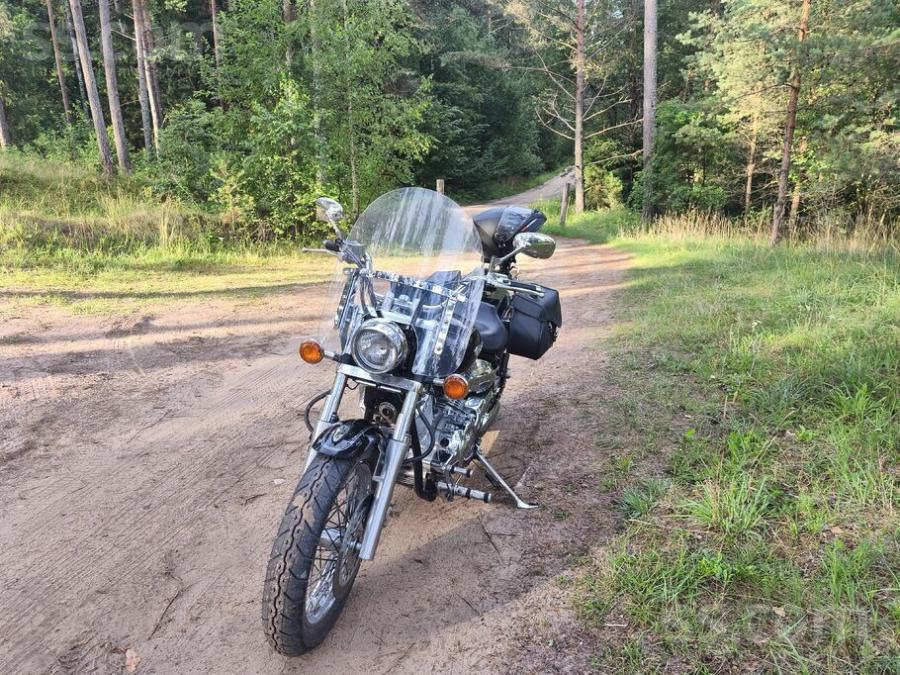 Ямаха XVS 1100 1999 в Кулдига, объемом двигателя 1.10 л и пробегом 0 тыс. км за 3550 €, фото 6 на AUTOMOTO.COM.LV